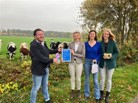 De Overijsselse Vrijwilligersprijs Uitgereikt In Gemeente Losser Hallo Losser