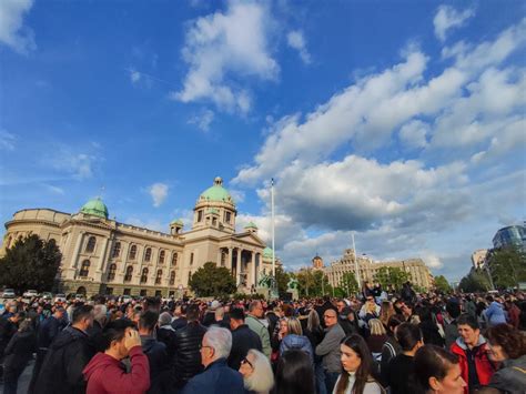 Ново лице Србије On Twitter Србија је устала против насиља