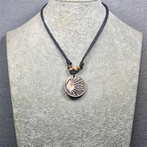 야크 본 햇살 조개 목걸이 야크캬라반