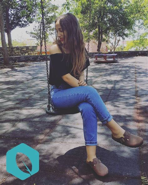 Pin By Jenny Mantha On My Style Birkenstock Sandals Outfit Sandals Outfit Jeans Style