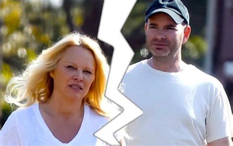 Thirsty For News Pamela Anderson Divorcing Husband Dan Hayhurst