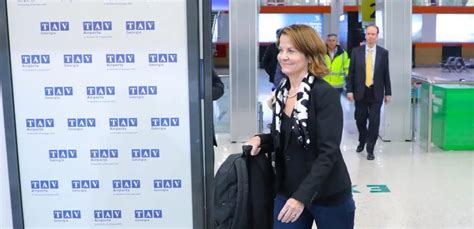 აშშ ის ახალი ელჩი რობინ დანიგენი საქართველოში ჩამოვიდა Kvira Ge