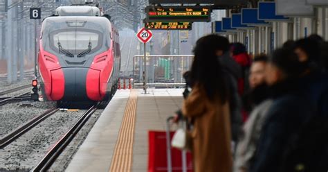 [속보] 코레일 “폭설·한파로 Ktx 경부·호남·강릉·중앙선 서행 운행” 위키트리