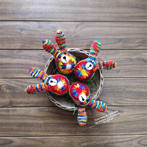 Плетени великденски зайчета яйца пъстри Крокодил бг