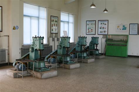 教学环境 沈阳航空航天大学工程训练中心 教学环境 沈阳航空航天大学工程训练中心