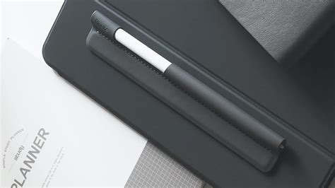 This Apple Pencil Holder Works with Regular Pens, Too