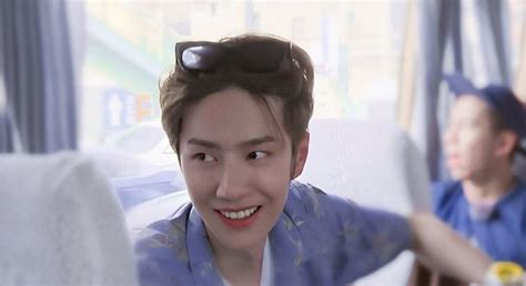 ปักพินโดย Pam Wachiraporn ใน 王一博wangyibo จีน