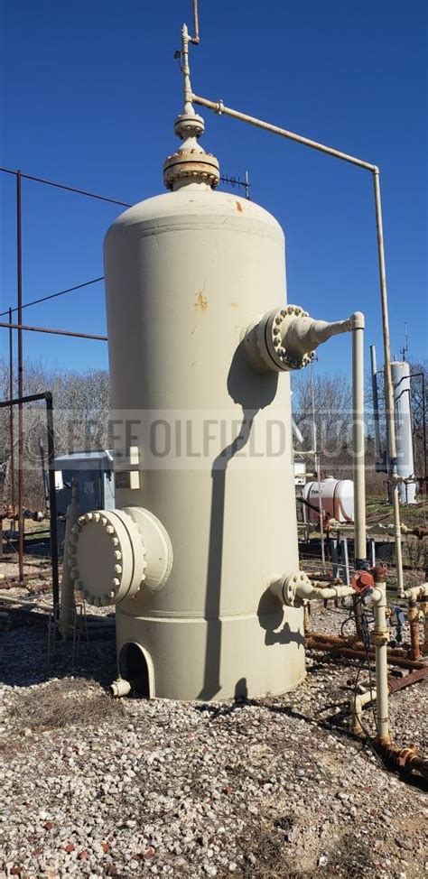 97758814 3 Phase Vertical Separator