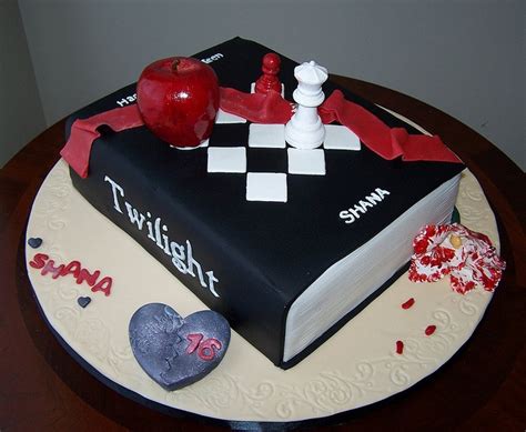 Sweet Sixteen Twilight Book Cake Twilight Birthday Party Book