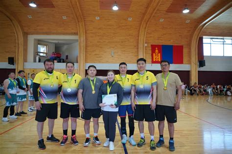 Үй Цай сургуулийн эцэг эхчүүдийн аварга шалгаруулах “Сагсан бөмбөг” ийн тэмцээн I Xii ангиудын