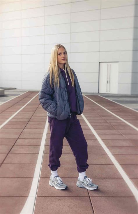 Parker Valby Signs With New Balance Release And Assessment Runblogrun