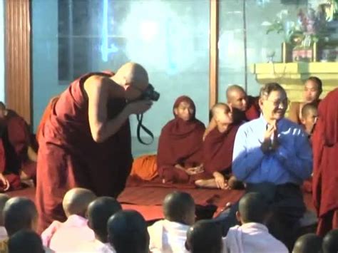 လယ်တွင်းသားစောချစ် စာပေဟောပြောပွဲ By ခ်ယ္ရီေျမ