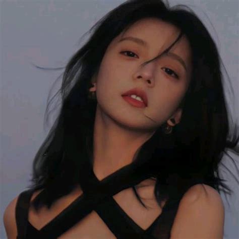 分享些黑丝长腿美女