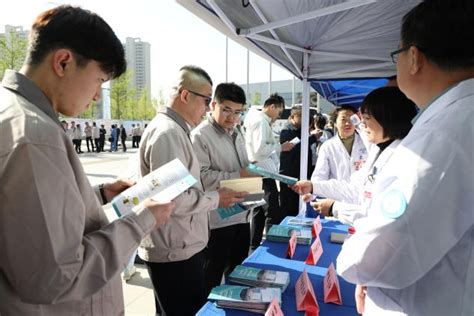 聚焦劳动者心理健康 山西启动《职业病防治法》宣传周 地方频道 央视网