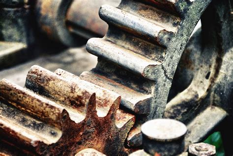 Automate Updating Docker On New Base Image Releases By Thomas