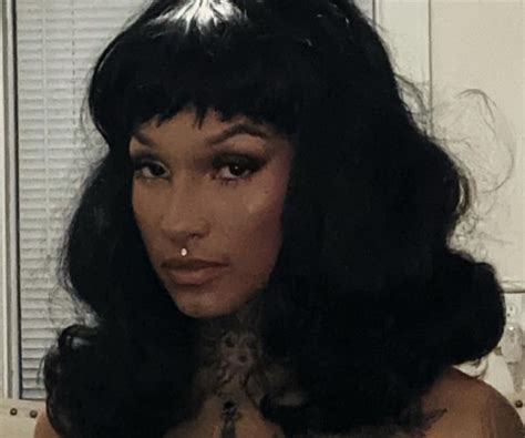 Mirage Nudes Sex Chat And Phone Sex On Sextpanther