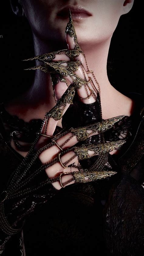 Mother Miranda Resident Evil Village Wallpaper Kad N Kad N Modas Anatomi Referans