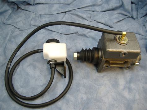 Big Mikes Motor Pool — Remote Master Cylinder Reservoir Kit
