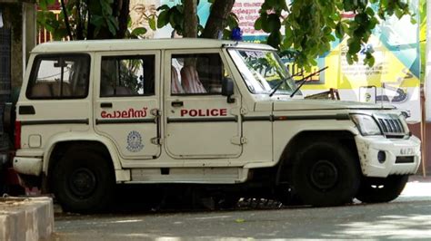 യുവാവിനെ തട്ടിക്കൊണ്ടുപോയി ക്രൂരമായി മർദിച്ചു ഭാര്യയെ വീഡിയോ കാൾ വിളിച്ച് ഭീഷണിപ്പെടുത്തി