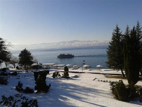Коледа в Охрид 2 нощувки със закуски и вечери вкл празнична коледна вечеря със собствен