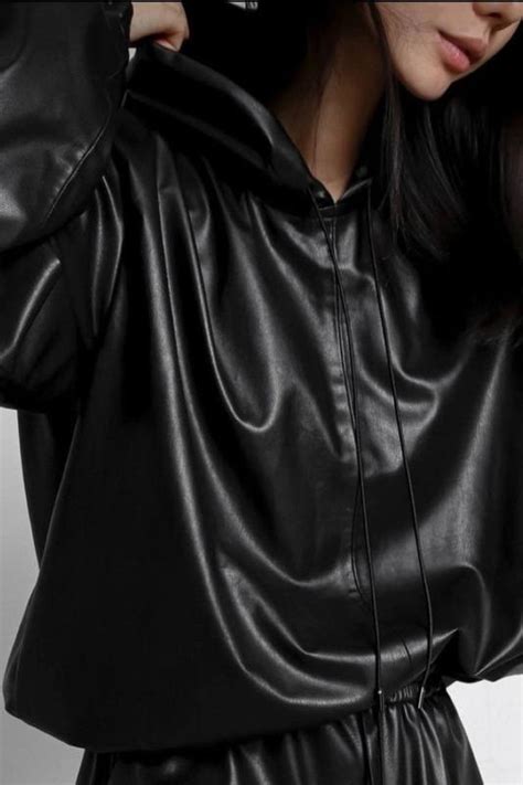 Анорак — ціна 300 грн у каталозі Куртки Купити жіночі речі за доступною