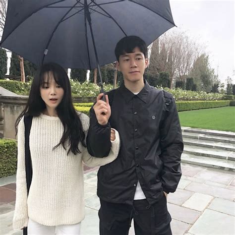 Vidamía에 있는 Limón님의 핀 연예인 커플 포즈 커플 사진 촬영 포즈