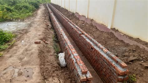 လှိုင်းဘွဲမြို့ က ရပ်ကွက်တွင် ရေနုတ်မြောင်းတူးဖော်ခြင်းနှင့် အုတ်စီခြင