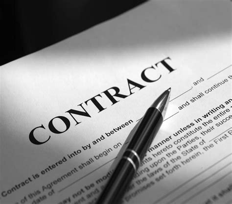 🔍 Decoding Contracts Why You Need An Attorney By Your Side 🔍