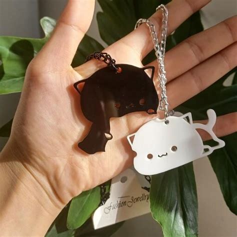خرید و قیمت گردنبند ست دوستی گربه سیاه و سفید پلکسی زنجیر رنگ ثابت از غرفه اکسسوری رومی