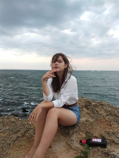 Emma Jordan Live Cams Skype Teams Discord Telegram