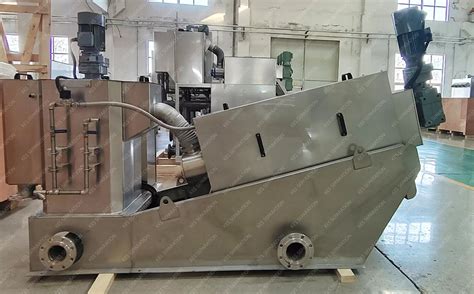 Smart Sludge Dewatering Screw Press User Friendly Design With Superior