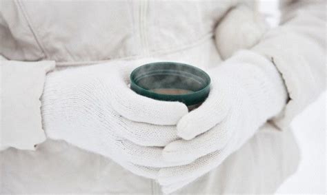 Маркрит Последен работен ден за годината Снежен но и слънчев Още малко и топлина вкусна