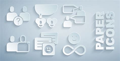 노트북에서 채팅 메시지 설정 두 명의 앉아있는 남자가 이야기하고 Bff 또는 가장 친한 친구 영원히 친구 하트 모양의 목걸이 및