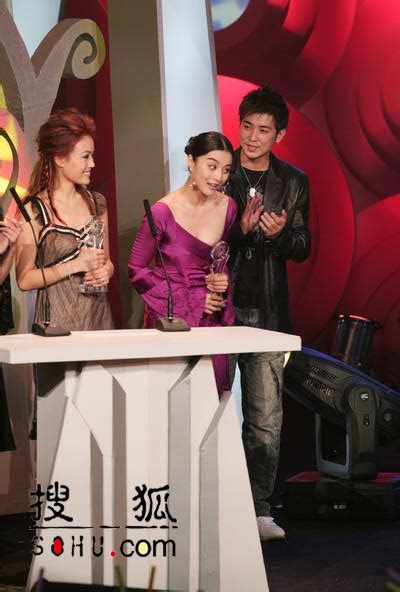现场图片 2004mtv超级盛典 星光无限 搜狐音乐