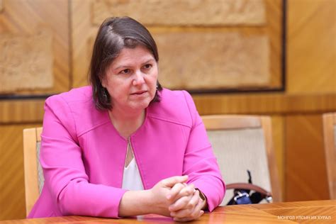 Хууль зүйн байнгын хорооны дарга Д Цогтбаатар Элчин сайд Сандра Шуфаниг