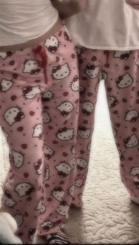 Pin By Aya On Icons Hello Kitty Clothes Couple Outfits Cute