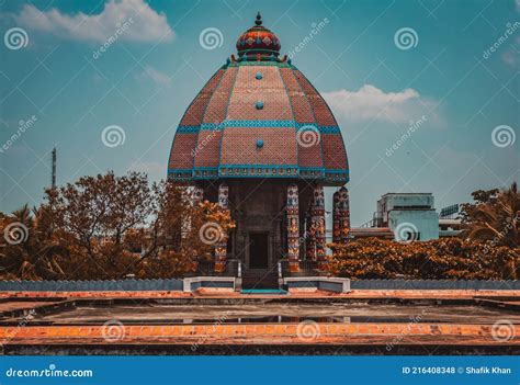 Valluvar Kottam Is A Monument In Chennai Dedicated To The Classical