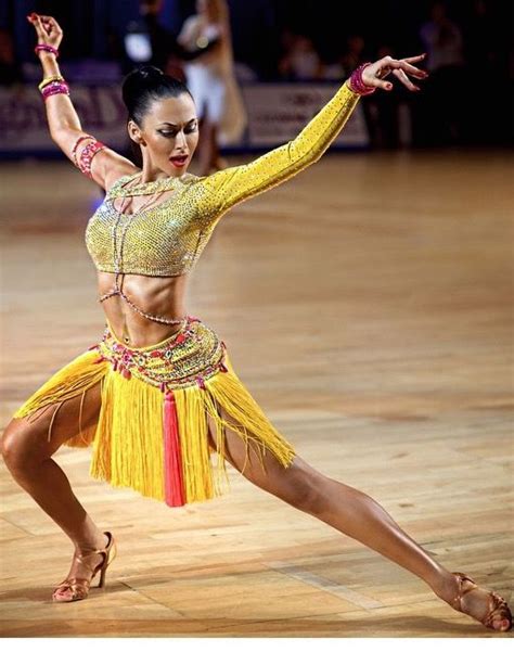 Бальные танцы Бальные платья Женщина