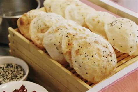 武大郎烧饼在这家热卖，关键这家店的菜各个都很“硬”！