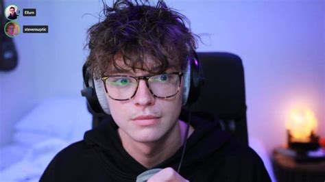 Pin By Gabriellaramirez On Steve Suptic Guys Steve Steven