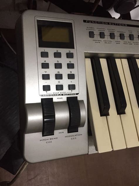 Evolution Usb Midi Keyboard Hobbies And Toys Music And Media Musical Instruments On Carousell