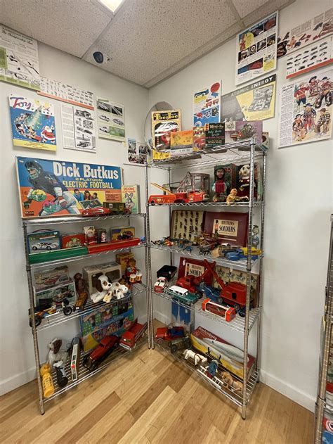 Vintage Toys Slotcars Model Kits Playsets Cap Guns And Games