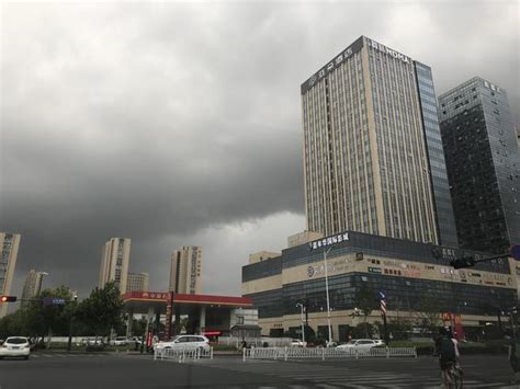 10號颱風安比降臨杭州這樣的天空變化難得一見 每日頭條