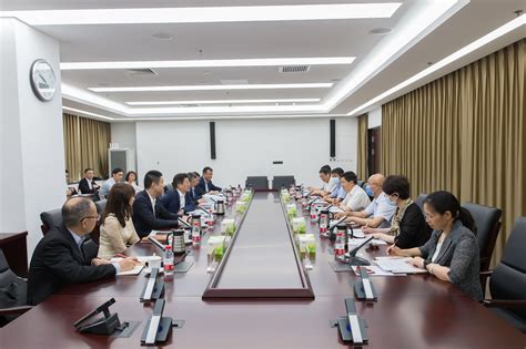 刘伟理事长会见兴业银行董事长吕家进一行