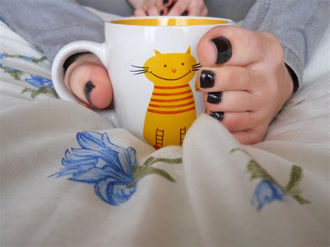 Wallpaper Pictures Black Cute Feet Cup Coffee Girl Female