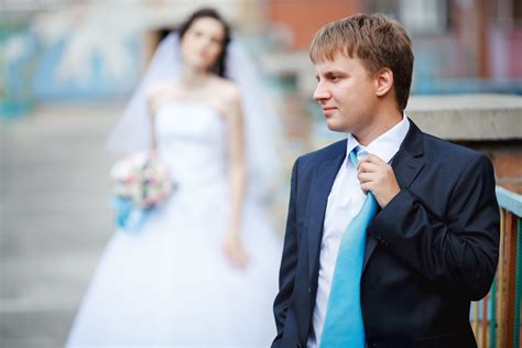 Brother Praised For Refusing To Attend Sister S Wedding He Is Paying For Newsweek