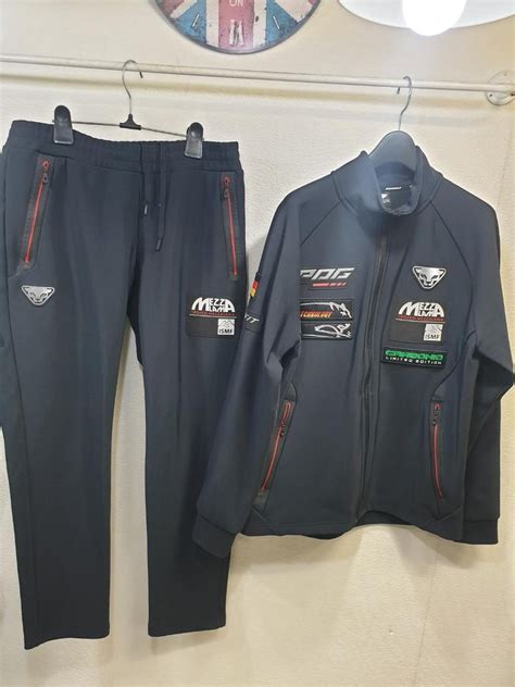 다이나핏 트레이닝복 세트 정품 남성 100사이즈 기모원단 세컨웨어헬로마켓