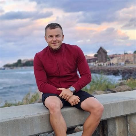 Кристиян Бобев Kris Bobev On Threads