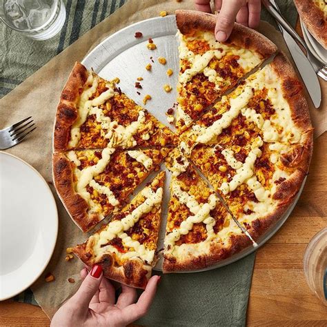 Order Traditional Brazilian Pizzas Like The Calabresa And Frango