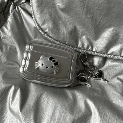 신상당일☄️ 키티 실버 물결 매트 에어팟 케이스 뮤직 키링 에이블리